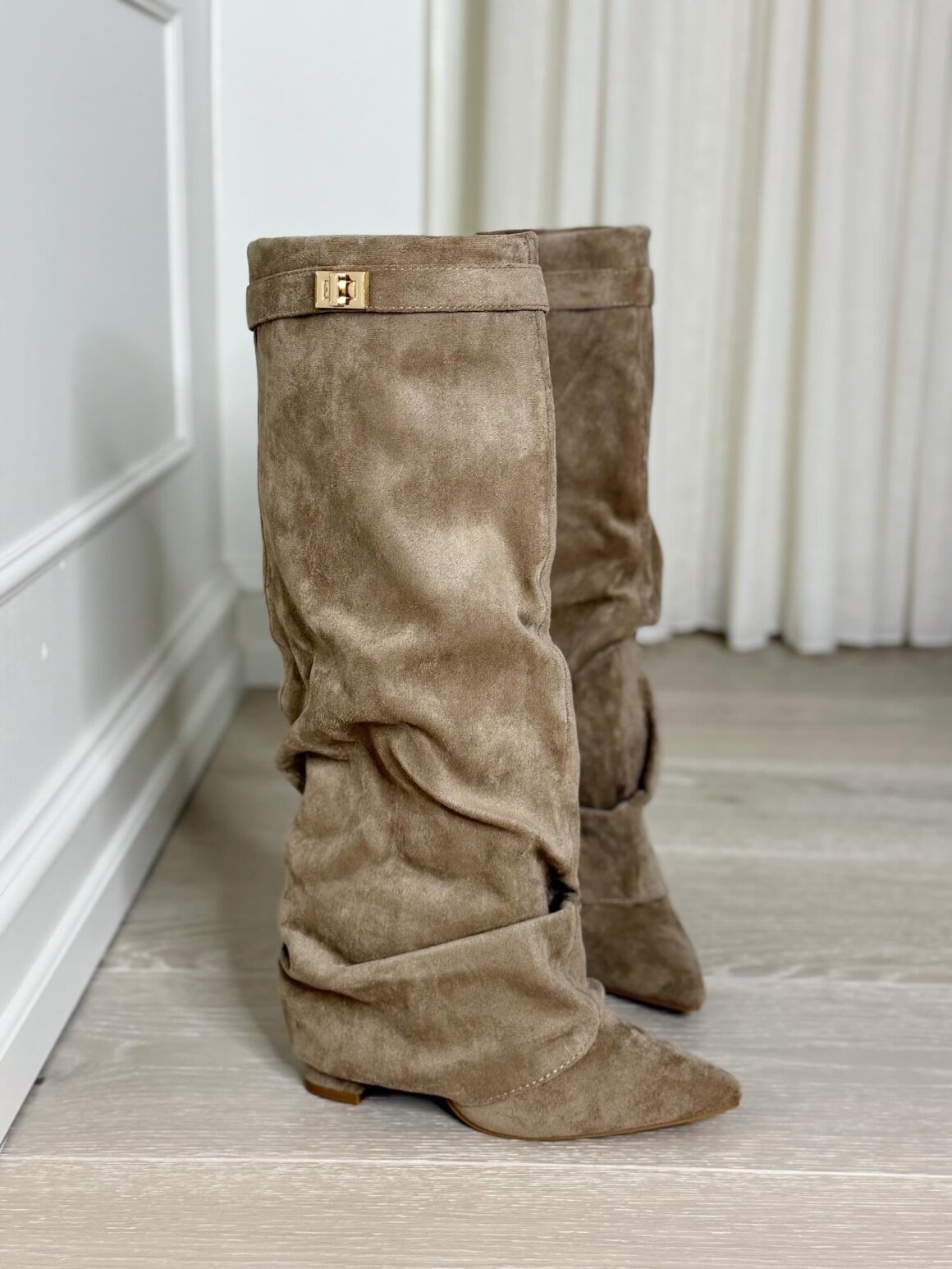 Khaki støvler med hæl | Elegant støvle med draperet skaft